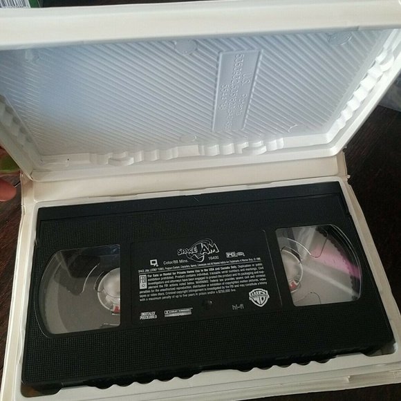 Space Jam | Media | Vintage Space Jam Vhs 996 Michael Jordan And Bugs ...